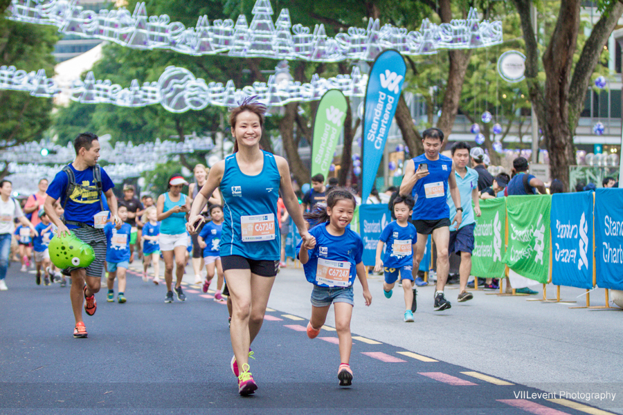 Sports Photographer - Standard Chartered Singapore Marathon 2017 Kids Dash
